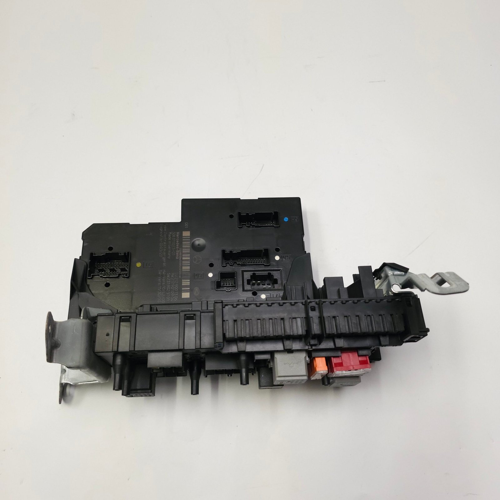 Mercedes E Class W212 Rear Sam control unit and fuse box - InAutos ...